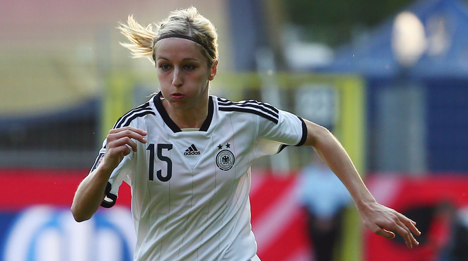 Kathrin Hendrich :: Abwehr :: Team :: Frauen-Nationalmannschaft ...