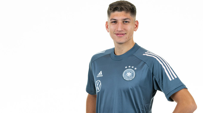 Vitaly Janelt - Player profile - DFB data center